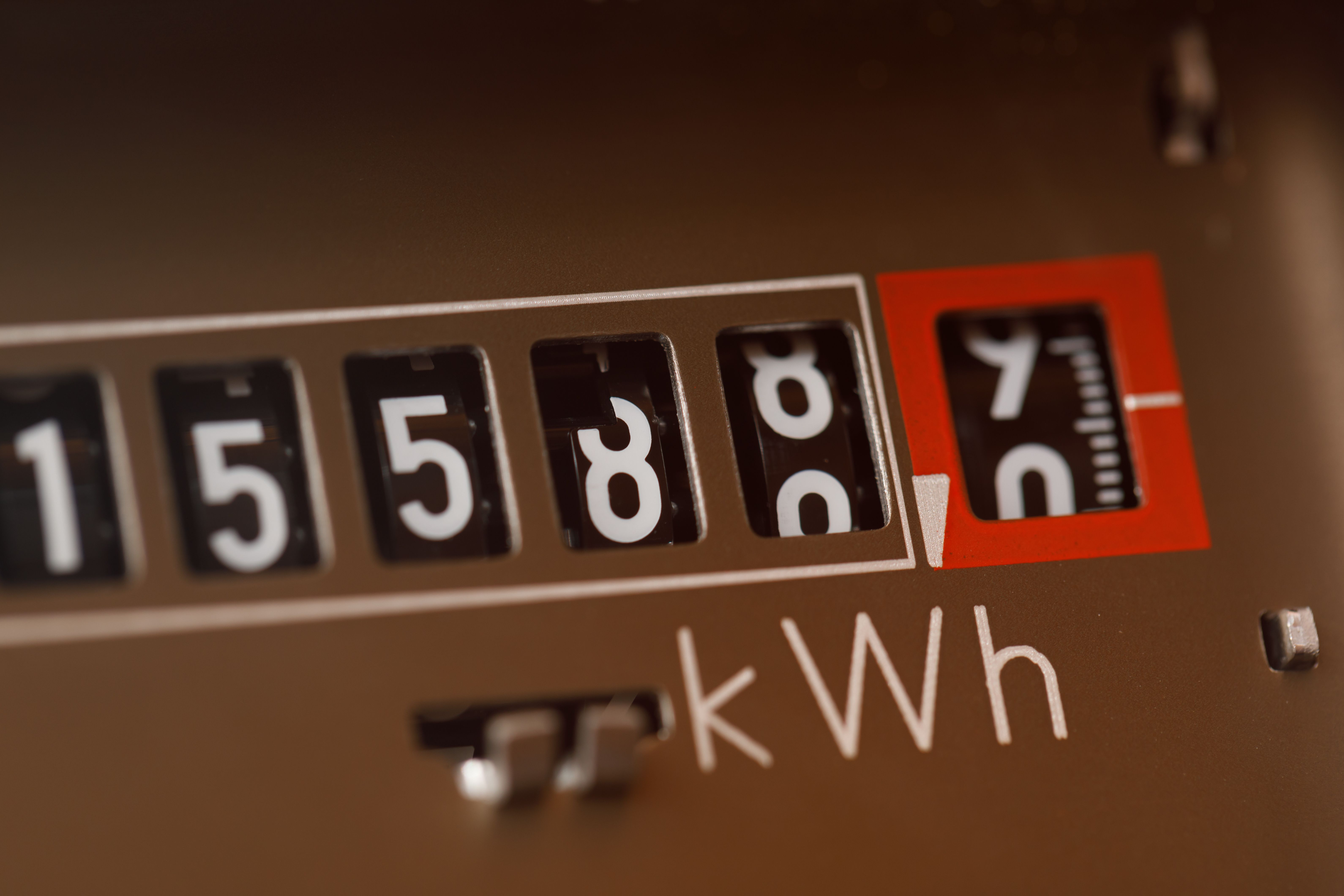 What’s the Difference Between kW and kWh? | Springers Solar